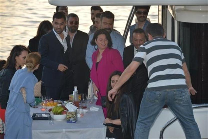 Gülhan Tekin ile Hasan Elmas evlendi - Magazin Haberleri