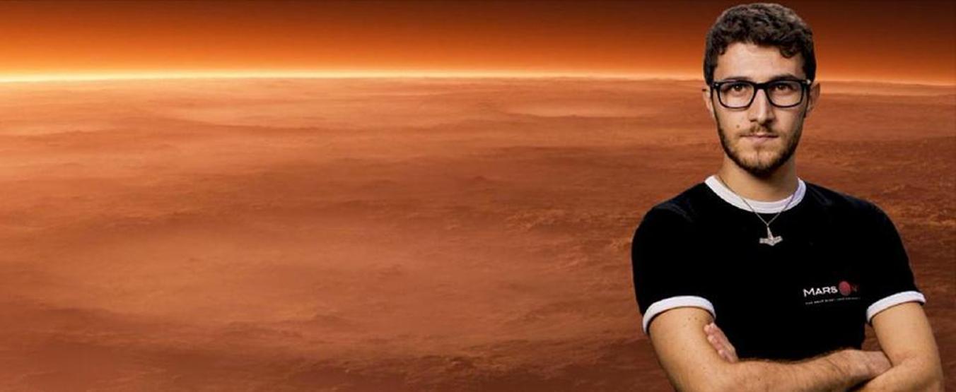 Aşkı için Mars'a gitmekten vazgeçti: Elena, Mars'ı 'mars' etti ...