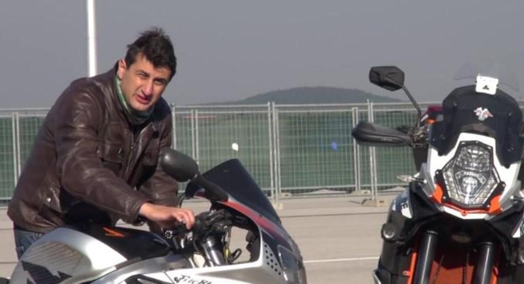 Barkın Bayoğlu vefat etti - Altın elbiseli adam kimdir? - Son Dakika ...