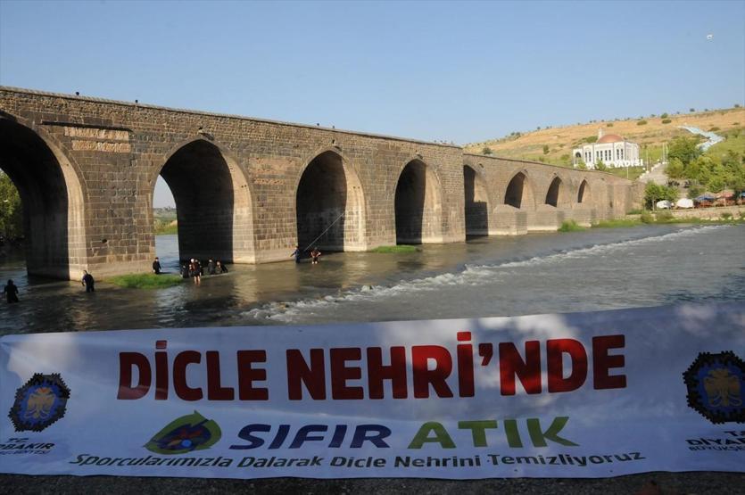 Ve başladı! Dicle Nehri atıklardan arındırılıyor - Günün Haberleri