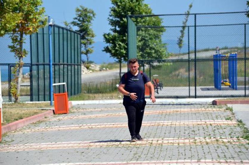 Kilosu nedeniyle sevdiği kızla evlenemeyince, 6 ayda 212 kilo verdi ... Kilosu nedeniyle sevdiği kızla evlenemeyince, 6 ayda 212 kilo verdi ...