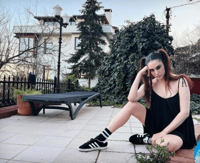 Zeynep Koçak, Oğuzhan Koç'a gönderme mi yaptı? İşte ilk açıklama ...