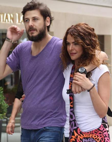 Gamze Topuz: 18 yaşıma geri dönmek istemem - Son Dakika Magazin Haberleri