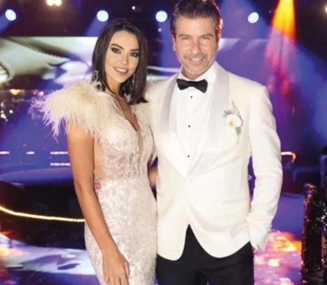 Tuvana Türkay çaldı, İzzet Antebi söyledi - Son Dakika Magazin Haberleri