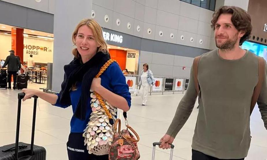 Tatil yorgunu aşıklar Tuba Ünsal ile Serdar Turan - Magazin Haberleri