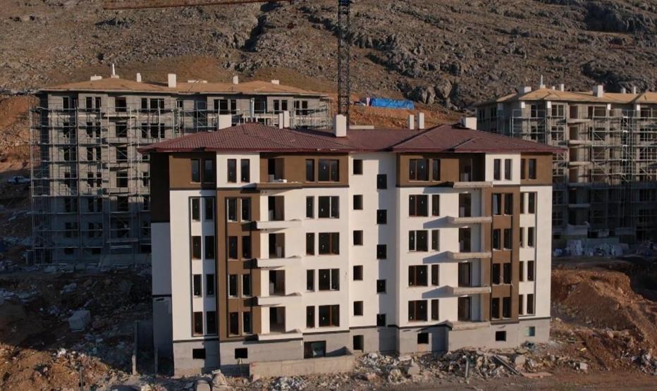 Elbistan'da deprem konutları bitme aşamasına geldi: Kasım'da teslim ...