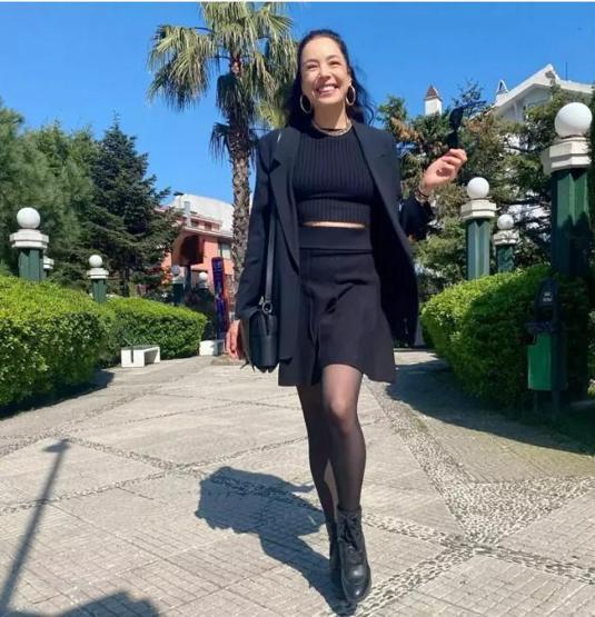 Yedi aylık hamile olan Azra Akın'dan cinsiyet açıklaması - Magazin ...