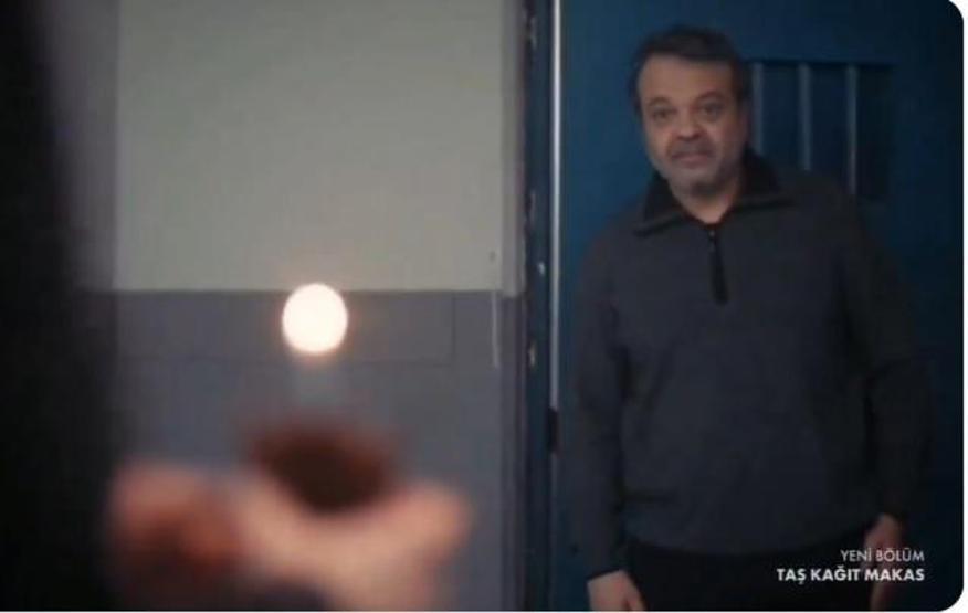 Umut ve Rıza'dan ağlatan sahne! Doğum günün kutlu olsun baba! Taş Kağıt Makas 5. bölümüyle ...