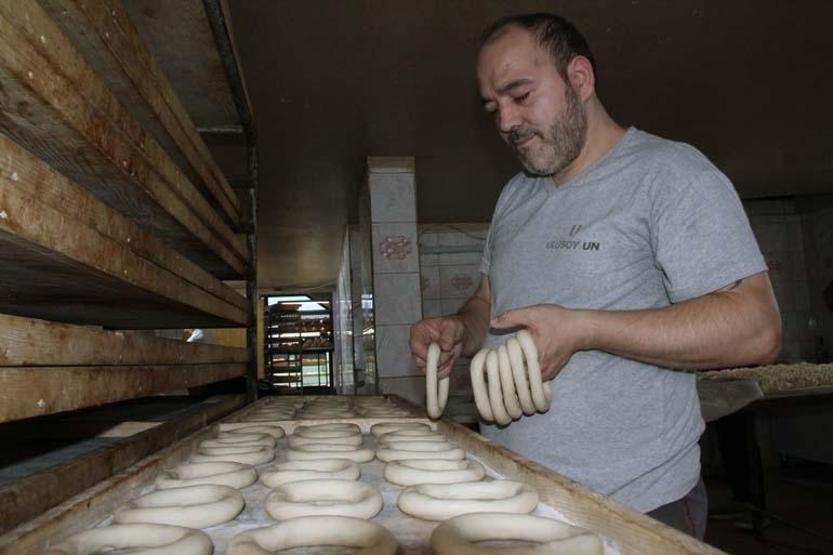 Giresunun asırlık lezzet mirası; susamsız pekmezli simit - Gazete Haberleri