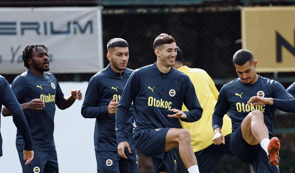 Fenerbahçe'de Bright Osayi-Samuel tehlikesi! Sözleşmesi bitecek olan ...