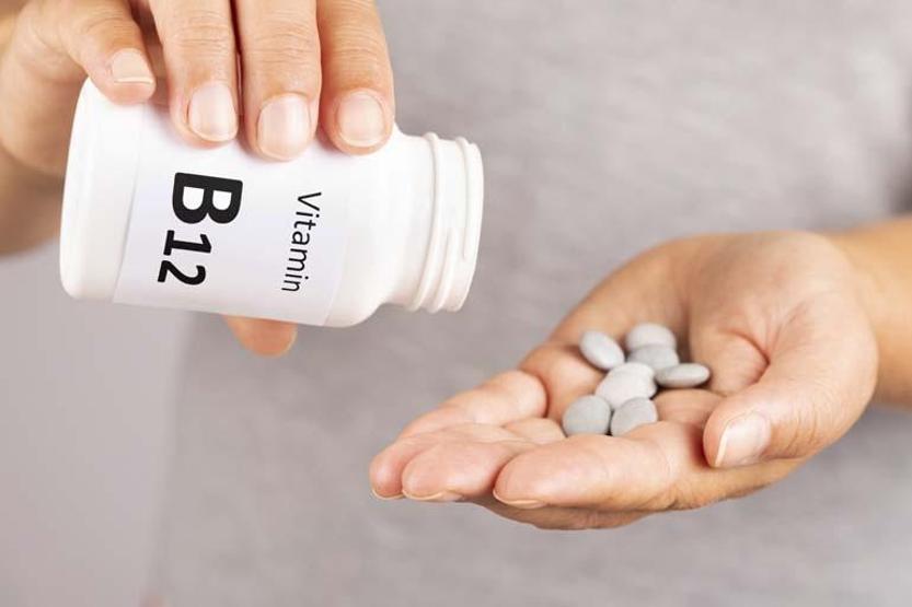 B12 vitamini azalınca neler oluyor? Prof. Dr. Osman Müftüoğlu B12 ...