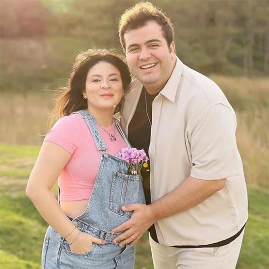 Çok Güzel Hareketler 2'nin yıldızı Safa Sarı baba oldu! Kızlarıyla ilk ...