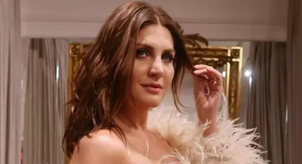 Sibel Can kürkünü giydi, metroya bindi! - Son Dakika Magazin Haberleri