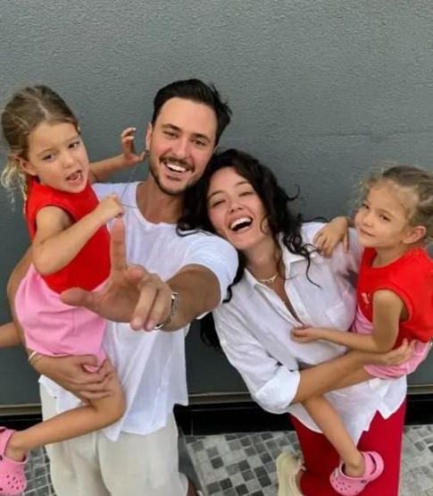 Boşanma iddiaları sonrası Anıl Altan, Pelin Akil'in doğum gününü ...