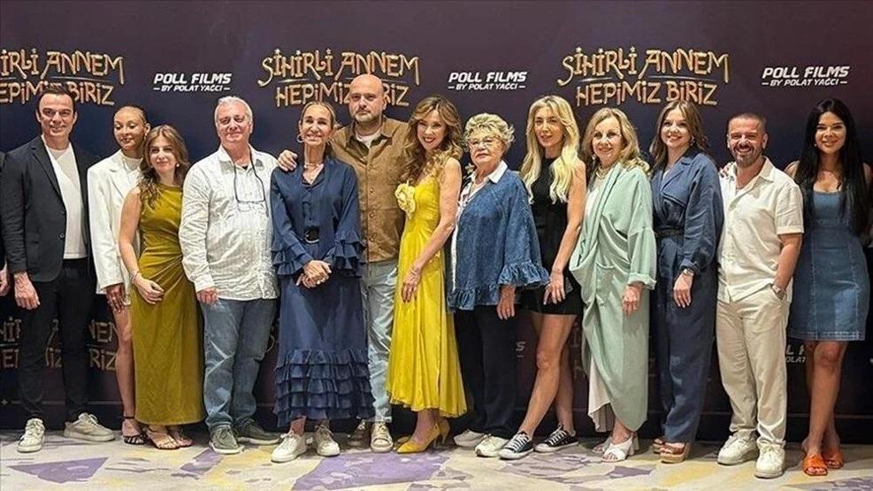 Sihirli Annem'in Çilek'i Zeynep Özkaya ve pilot sevgilisi Oğulcan Can ...