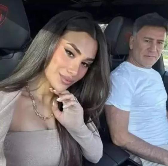 İzzet Yıldızhanın Kızı Zelal Yıldızhan Güzelliğiyle Dikkatleri Üzerine ...