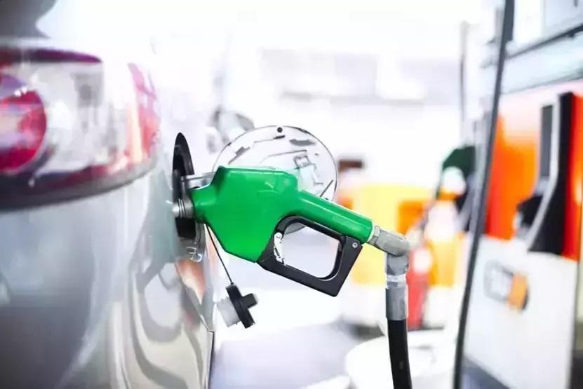 BENZİNE ZAM GELDİ! 15 Kasım 2025 benzin ne kadar, motorin kaç TL? İzmir ...
