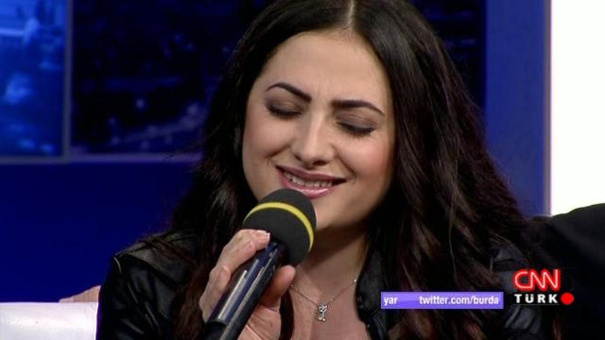 Dilek Çelebi'den Ebru Gündeş taklidi - Son Dakika Magazin Haberleri