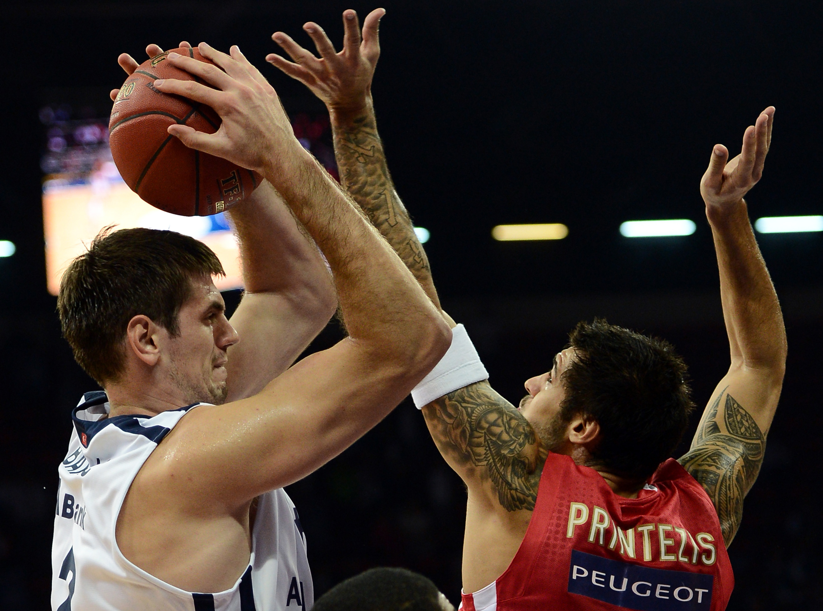 Anadolu Efes'te Barac şoku - Basketbol Haberleri
