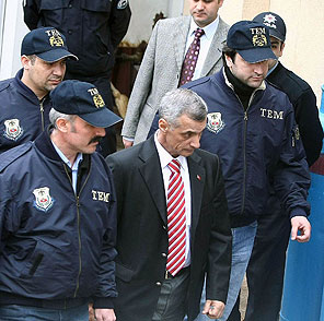 Engin Alan'a acı haber... - Son Dakika Haberleri CNN Türk