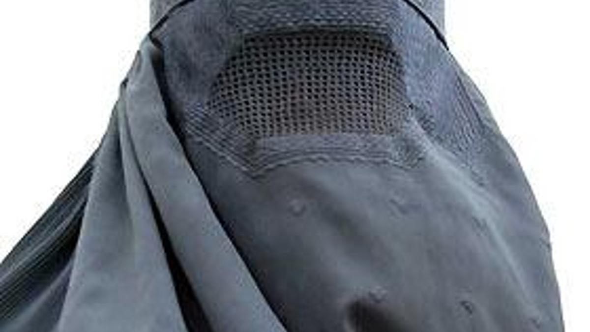 Fransa'da burka yasağı tartışması... - Dünyadan Haberler CNN Türk
