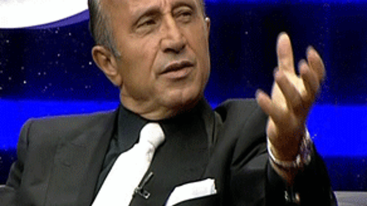 Yaşar Nuri Öztürk, hayat arkadaşında hangi özellikleri arıyor?