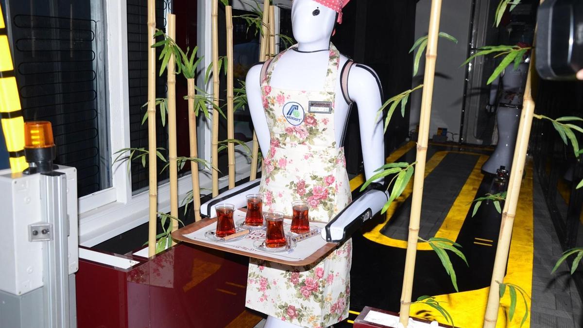 Bize dört çay!.. Türkiye'nin ilk garson robotu... - Teknoloji Haberleri
