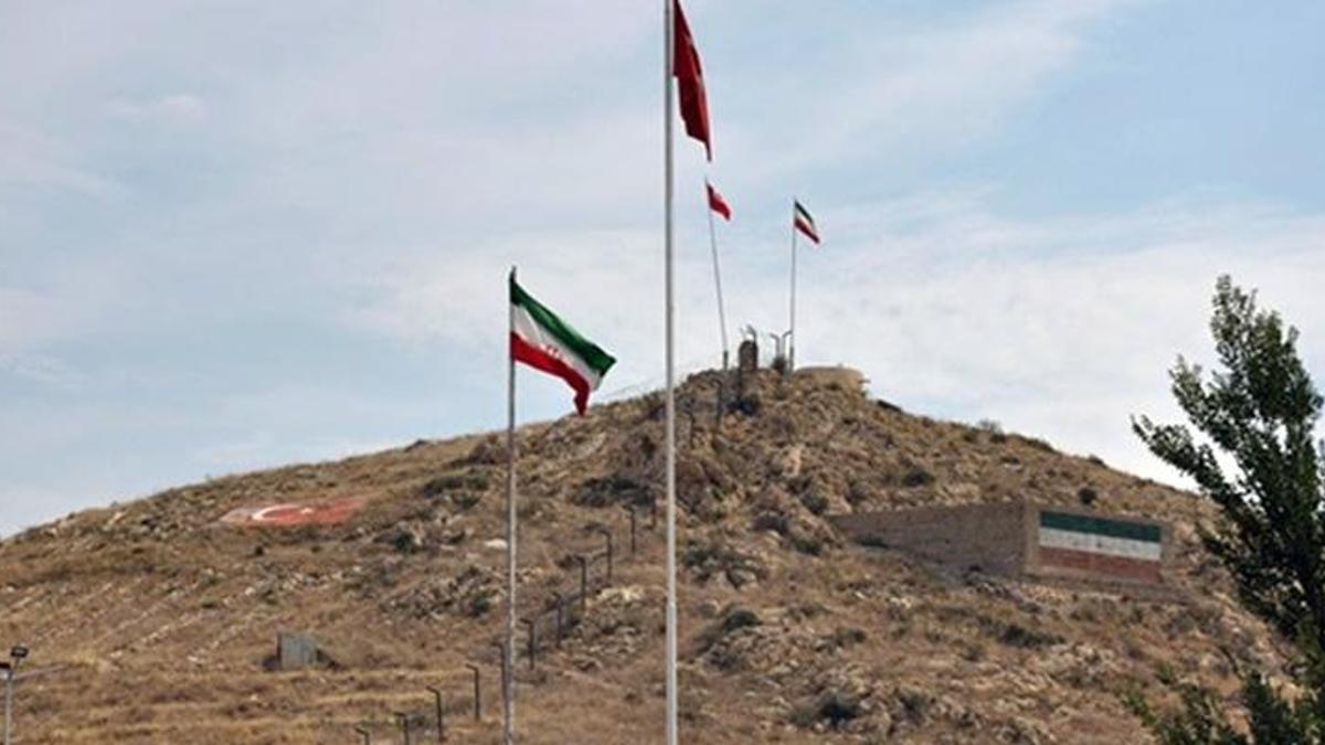 PJAK 2 İran askerini öldürdü - Son Dakika Dünya Haberleri CNN Türk