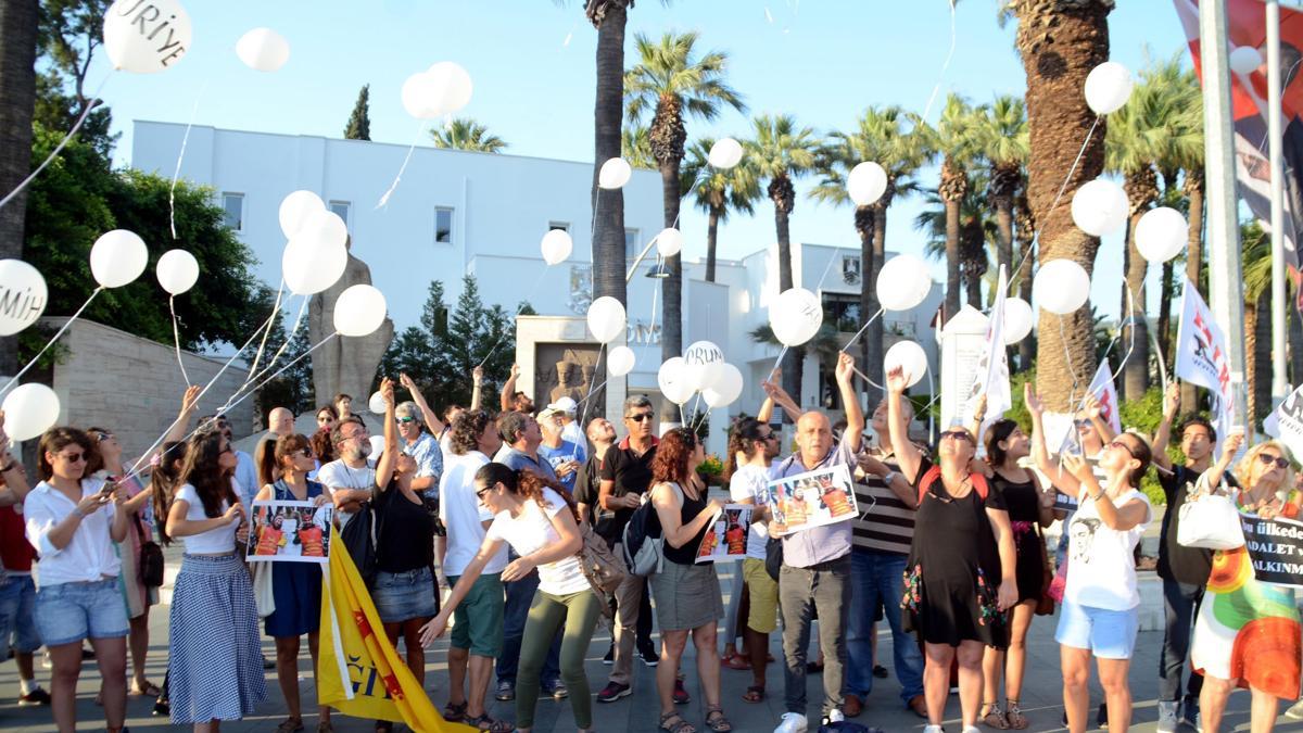 Nuriye ve Semih için 100 balon bırakıldı - Haberler Nuriye ve Semih için 100 balon bırakıldı - Haberler