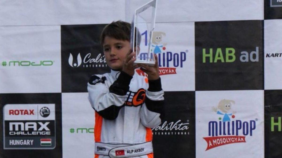 Alp Hasan Aksoy 8 yaşında tarih yazdı - Spor Haberleri