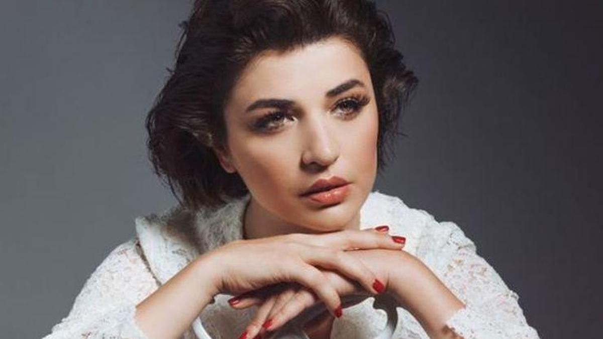 Gonca Vuslateri Tarkan şarkısıyla coştu - Son Dakika Magazin Haberleri