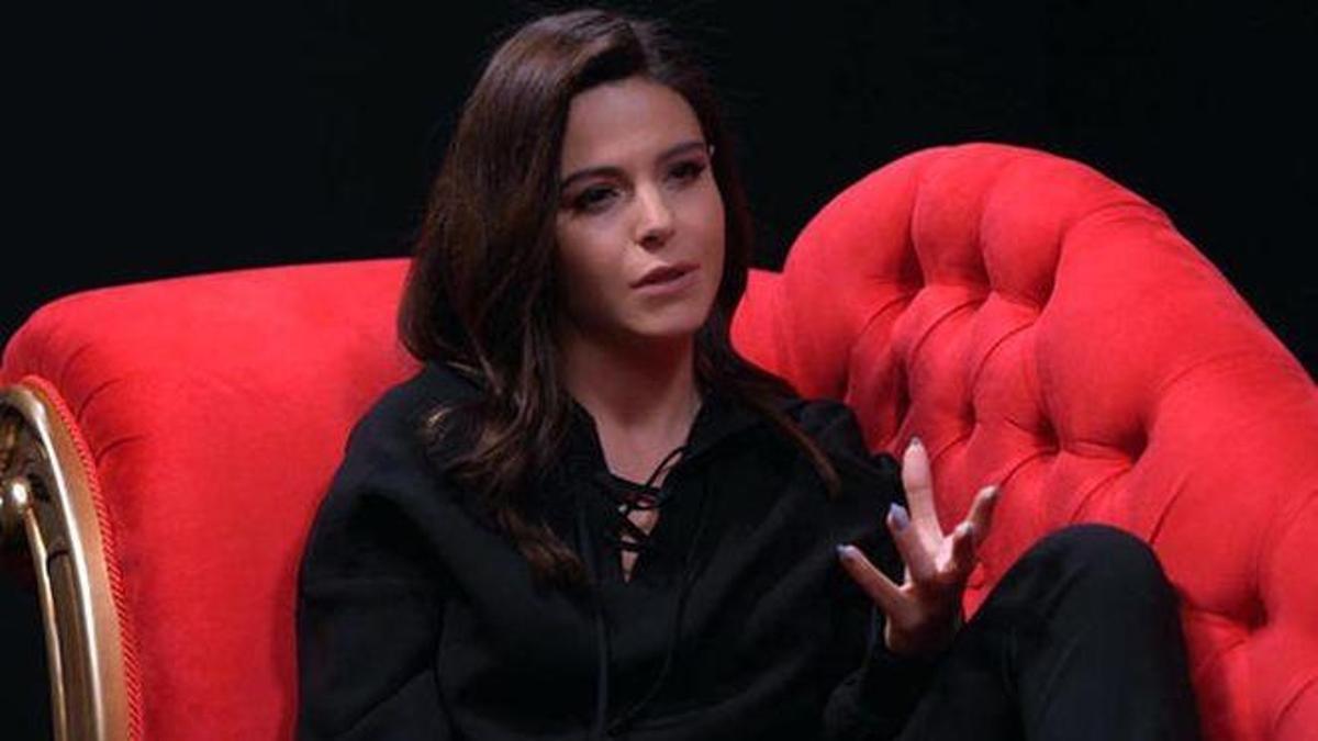 Simge: Babam öldüğü gün büyüdüm - Son Dakika Magazin Haberleri