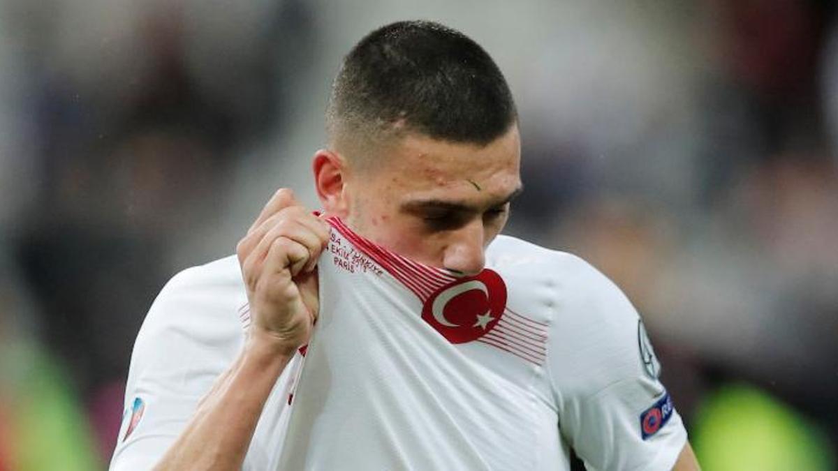 Merih Demiral kimdir, nereli? Milli futbolcu kaç yaşında?