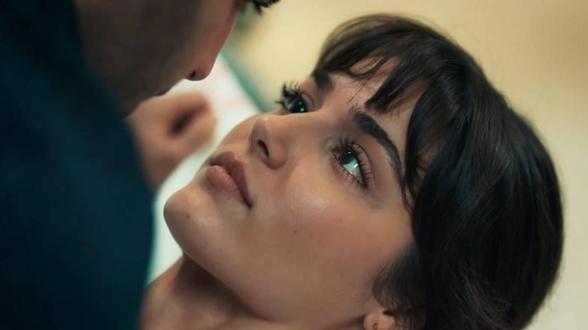 Azize dizisi ilk bölüm izle... Azize 1. bölüm özeti | Video