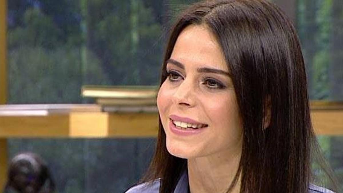 Simge Sağından duygulandıran sözler: Rahmetli babam aklıma geldi, çok ...