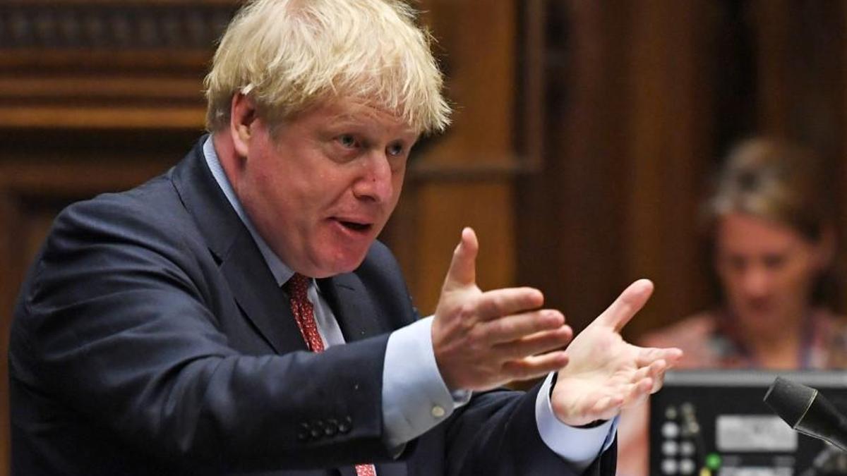 İngiltere'de Başbakan Johnson 'tamamen normale dönüş' tarihini açıkladı ...