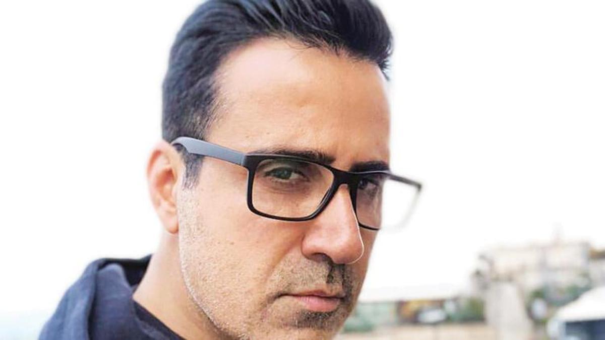 Emrah 10 milyon TL istedi - Son Dakika Magazin Haberleri