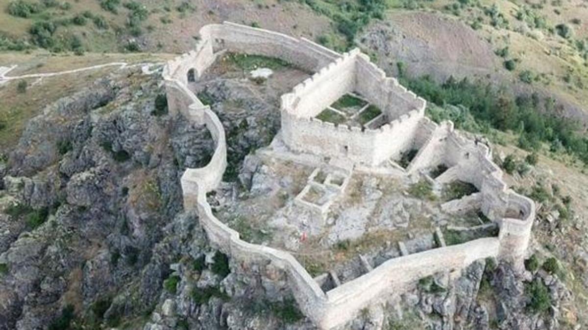 Kuvel kalesi nerede? Kuvel Kalesi harita! Kuvel kalesini kim fethetti ...