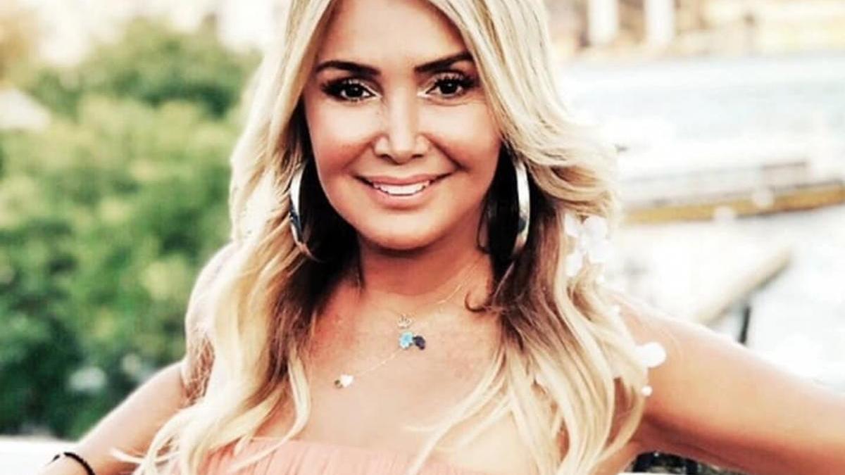 Yonca Evcimik'i duygulandıran fotoğraf! - Magazin Haberleri