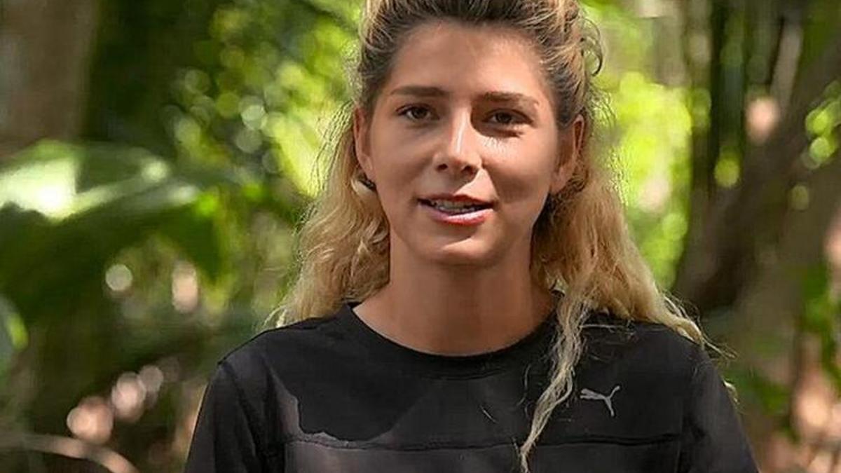 İlayda Şeker bambaşka biri oldu! Kardeşinin yorumu dikkat çekti ...