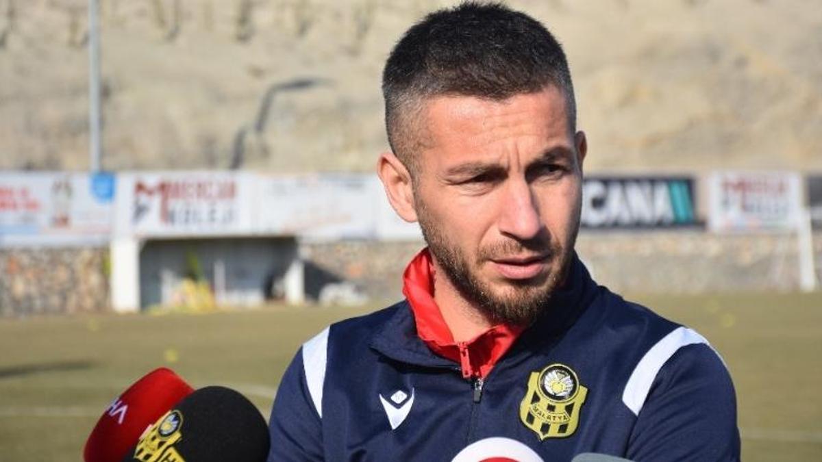 Adem Büyük'ün yardımcıları açıklandı - Futbol Haberleri