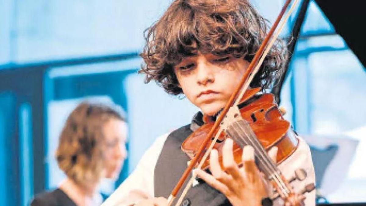 9 yaşında Türk müzik dâhisi! - Günün Haberleri