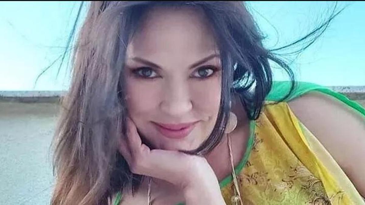 Aydan Şener takipçilerini geçmişe götürdü - Son Dakika Magazin Haberleri