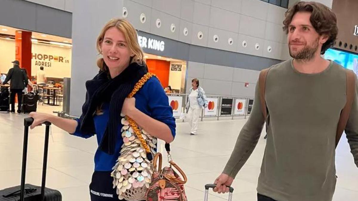 Tatil yorgunu aşıklar Tuba Ünsal ile Serdar Turan - Magazin Haberleri