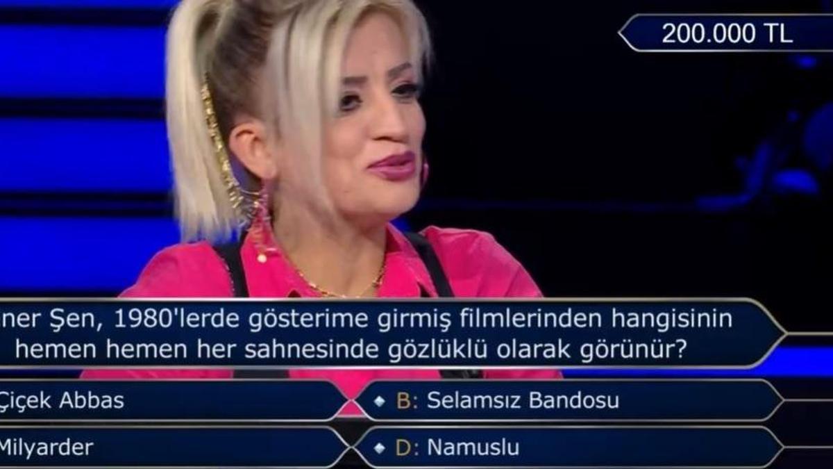 Şener Şen'in gözlüklü olduğu film! Şener Şen Namuslu filminde gözlük ...