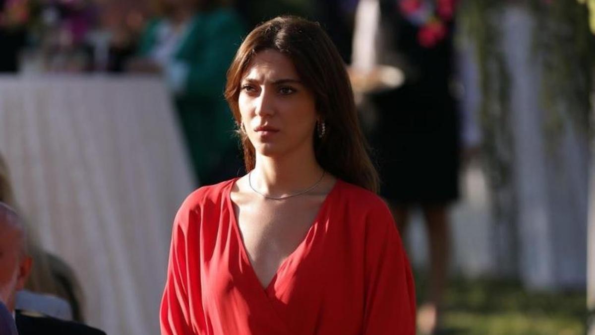 Hudutsuz Sevda Elif kimdir? Merve Honca kaç yaşında, hangi dizilerde ...