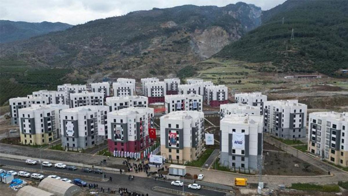 Çalışmalar hızla sürüyor: 30 bin 697 konut daha tamamlandı - CNN TÜRK ...