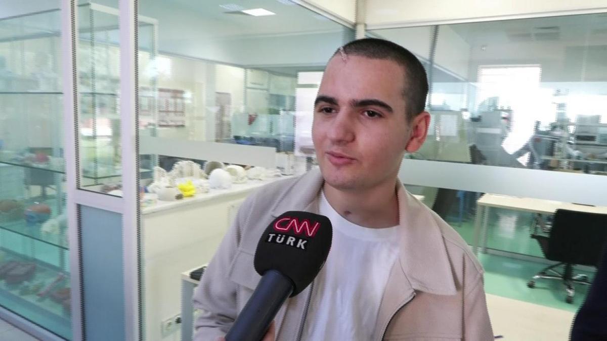 Depremzede gence yeni kafatası yapıldı! 19 yaşındaki Murat sağlığına ...