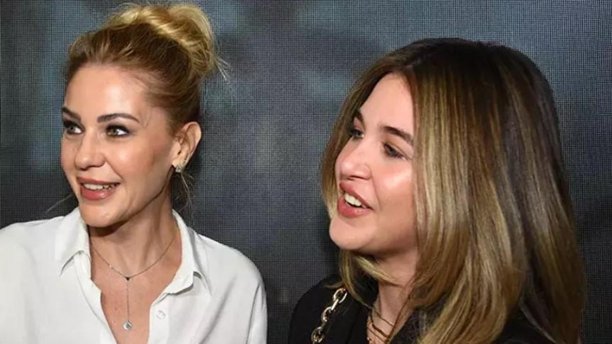 Emine Ünün kızı mezun oldu! - Son Dakika Magazin Haberleri