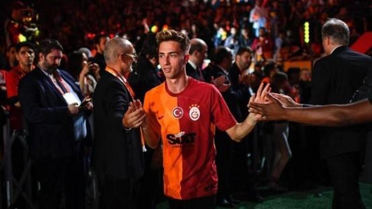 Özgür Baran Aksaka kimdir, kaç yaşında? Galatasaray transfer haberleri ...